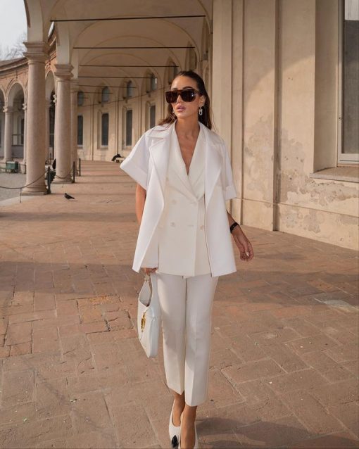 Old Money Style Women: How To Dress?, Outfits & Styles [2025/2026]